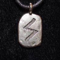 Sigel Rune Necklace: DragonMarsh