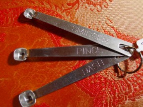 "Dash, Smidge, Pinch" Measuring Spoon: DragonMarsh